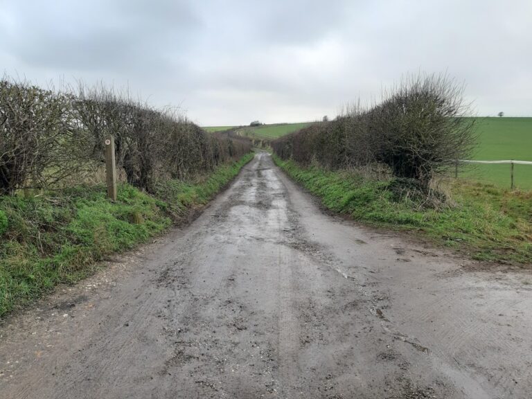 Lambourn Valley Walks: Upper Lambourn > The Maddle > Upper Lambourn